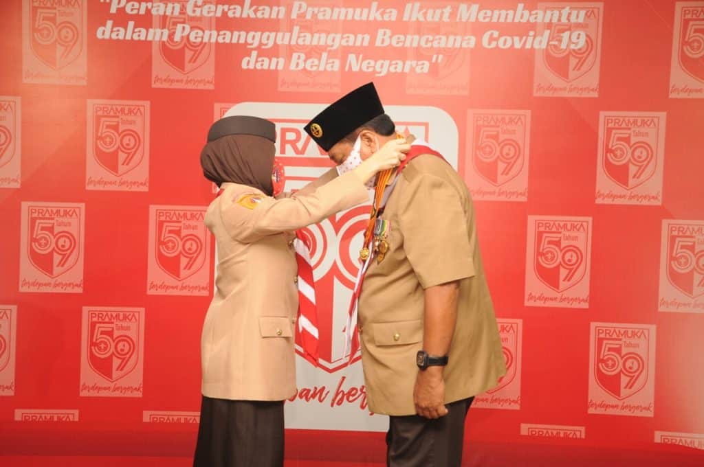 Kak Ir. H. Sigit Widyonindito M.T. , Menerima TPOD Melati Pramuka | # ...