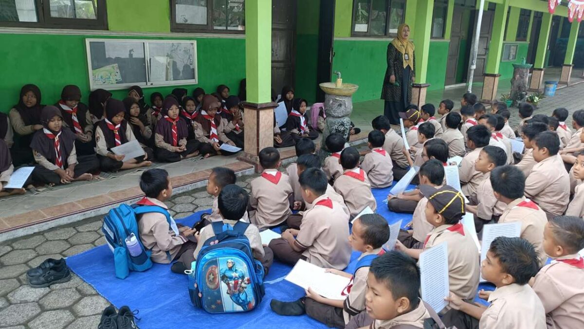 Pembacaan Asmaul Husna dan Tausiah Jum’at, Kuatkan Ketaqwaan Murid SD ...